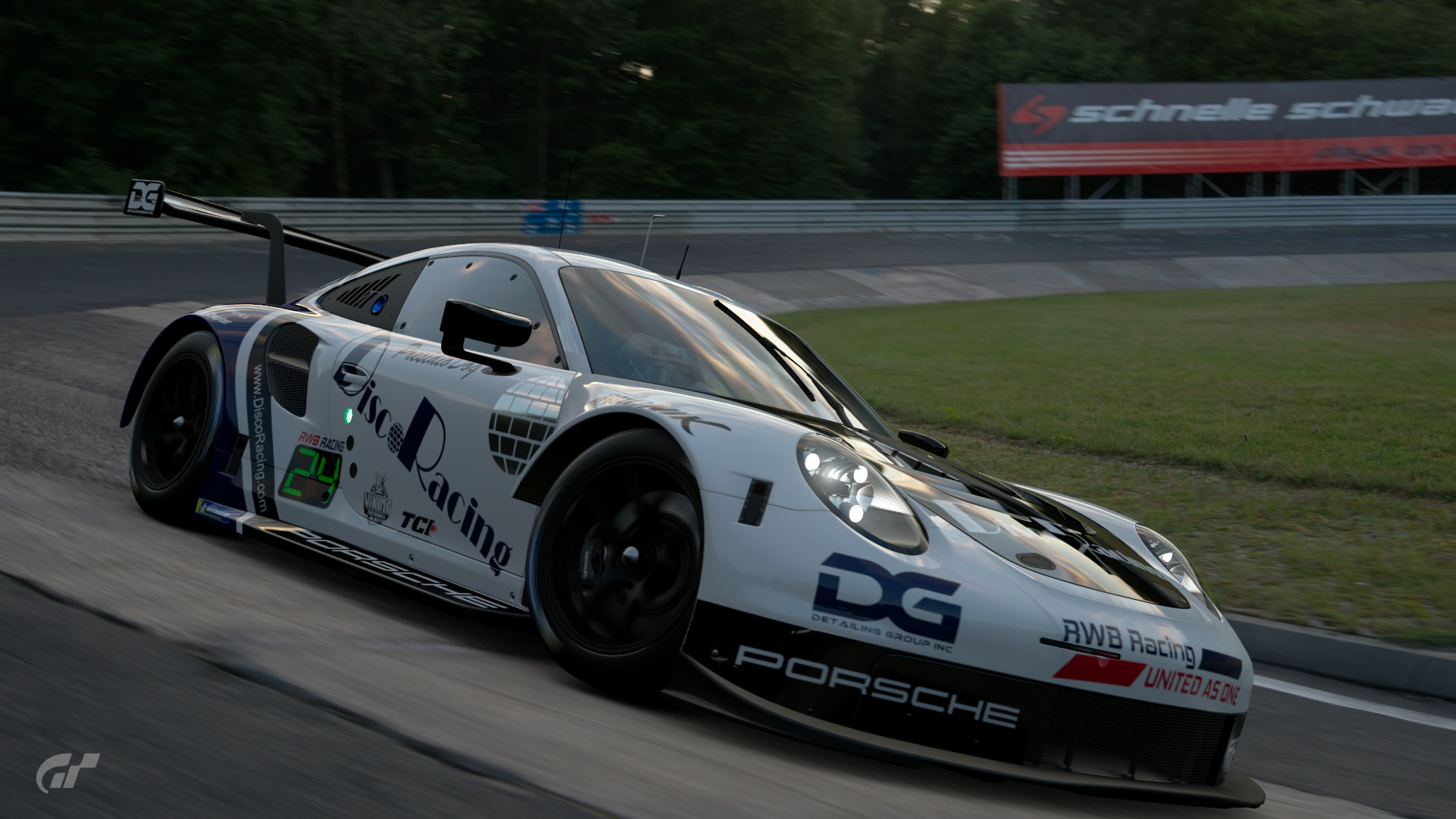 Disco Racing Team – IRL and Virtual Racing Team